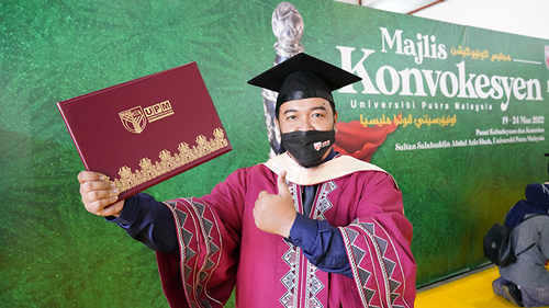 Keluarga pendorong kejayaan graduan program sulung UPM